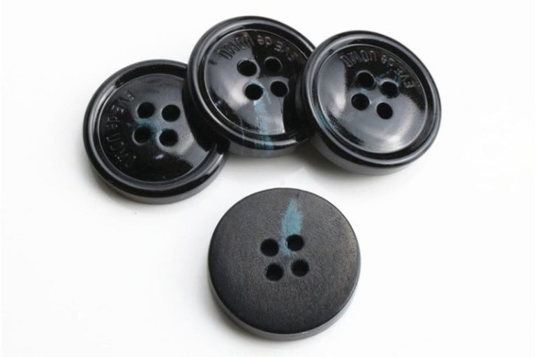 Custom Horn Buttons for Clothing - pinliLAbel