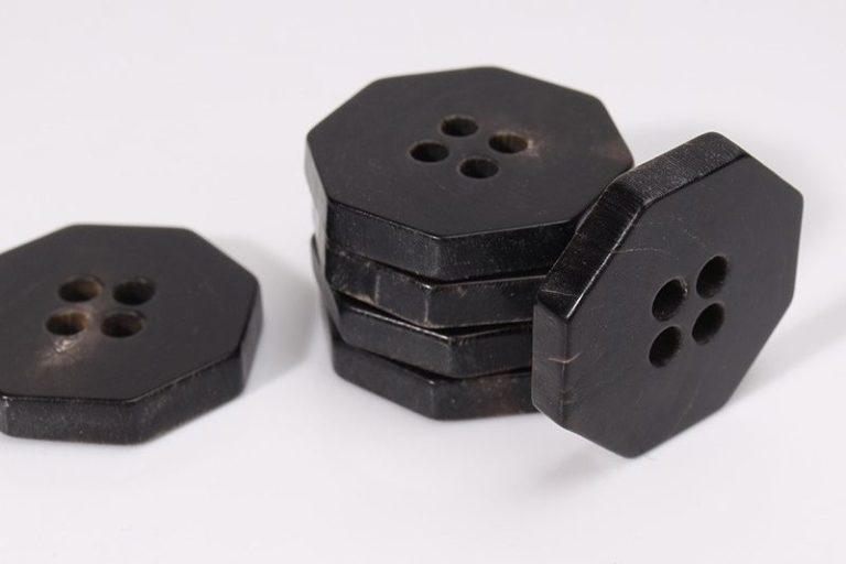 Custom Horn Buttons for Clothing - pinliLAbel