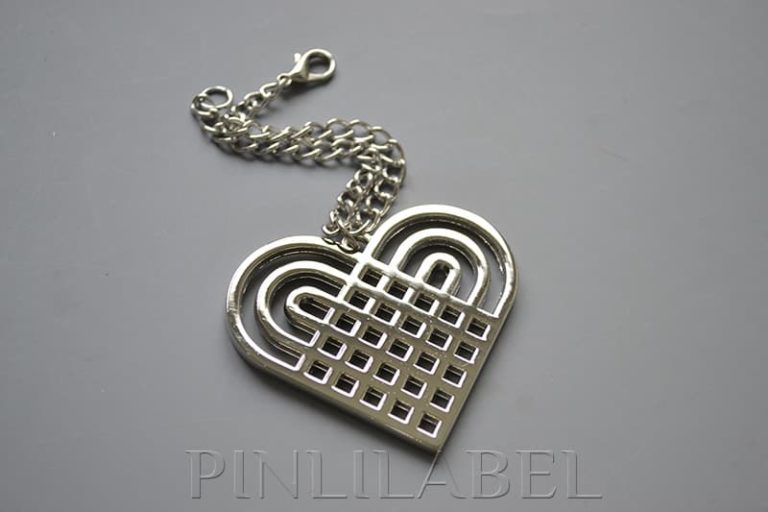 Custom Metal Pendants and Charms - pinliLAbel