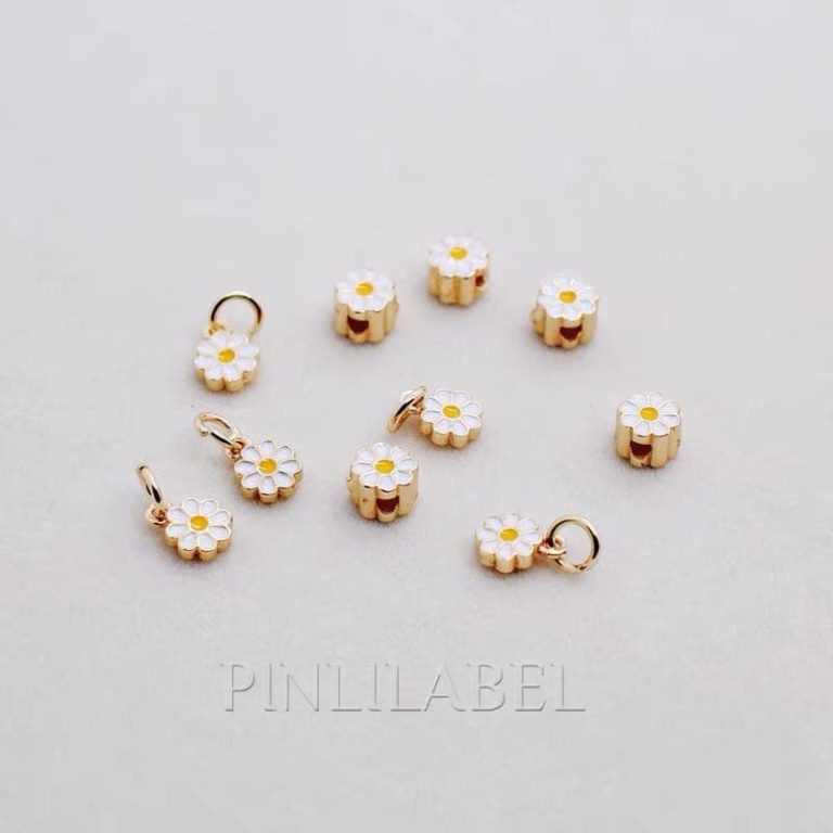 Custom Metal Pendants and Charms - pinliLAbel