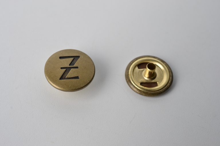 Metal Buttons - pinliLAbel